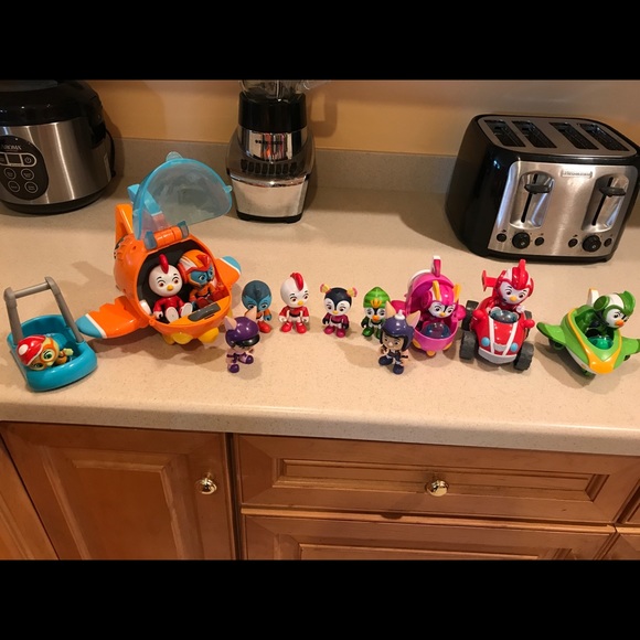 Toys | Top Wing Characters And Flight Sets Only 6 Figures Left See Pic ...